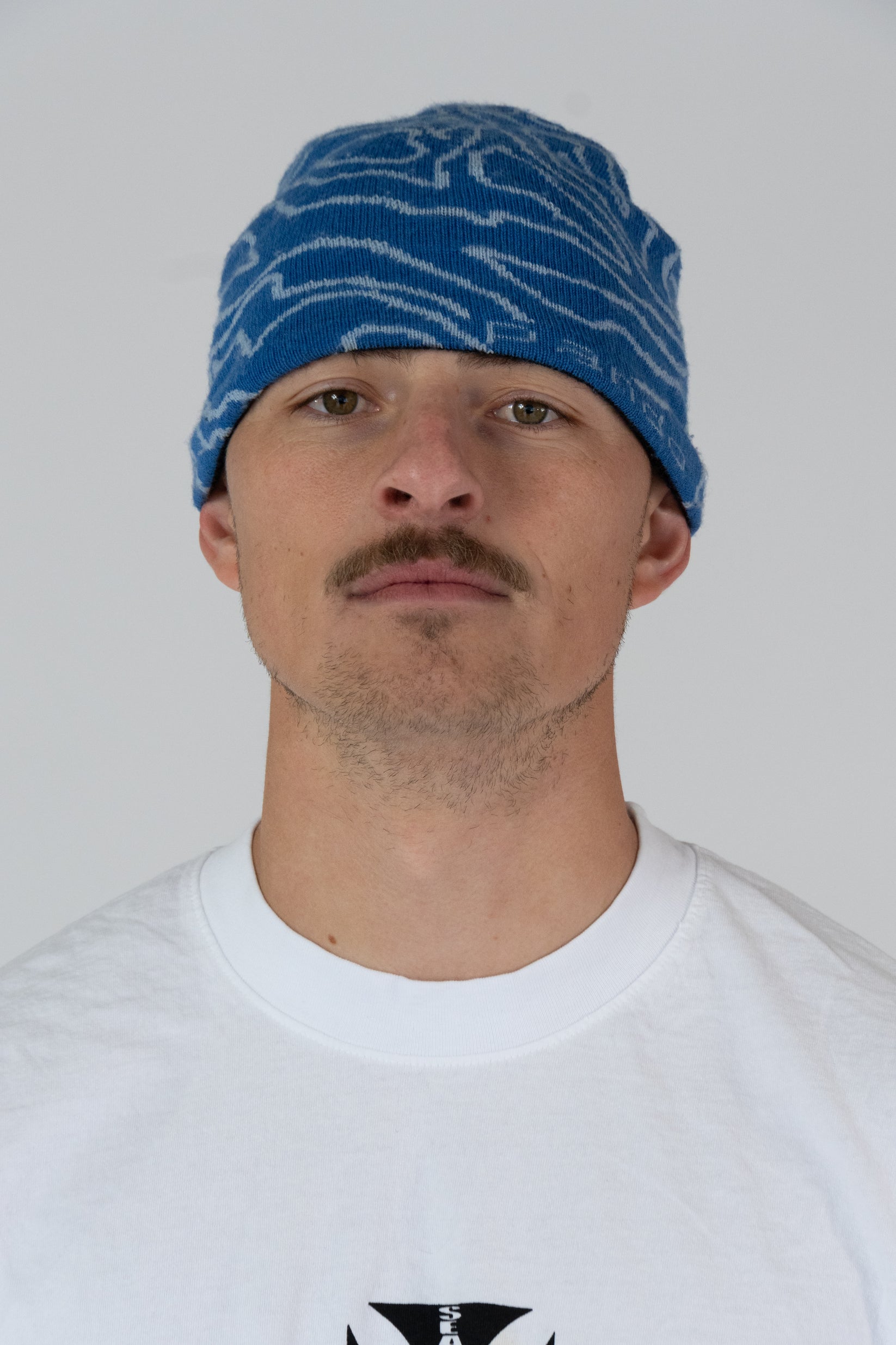 PANDO REVERSIBLE BEANIE – ThePandoSearchParty